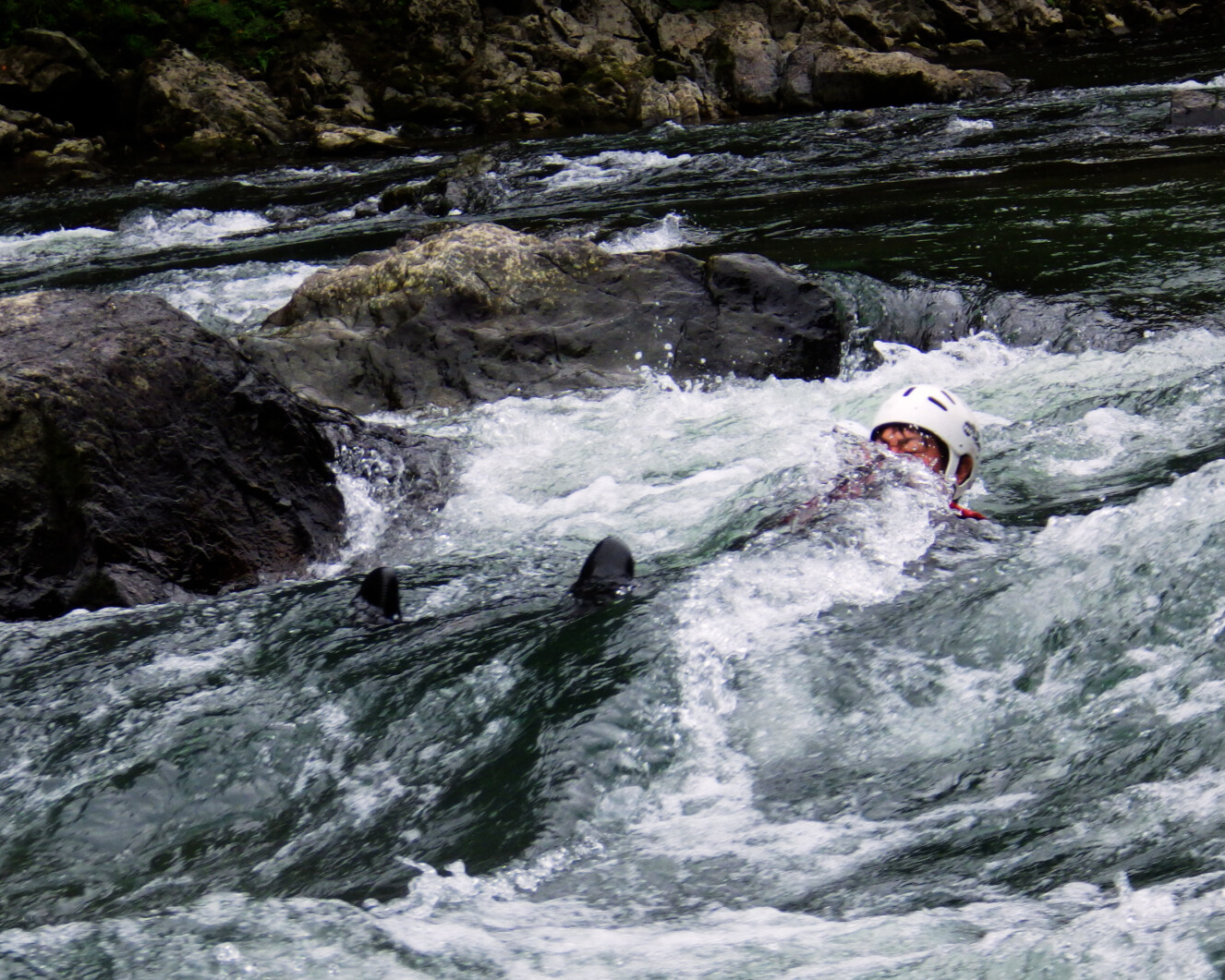 ラフティングボートからもし落ちたら | ラフティングの詳細情報